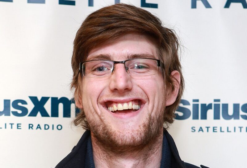 Canadian Celebrity Deaths 2022 - Legacy.com