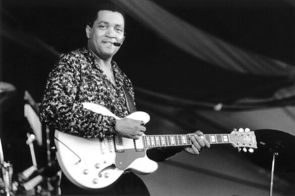 Sheldon Reynolds obituary: Earth, Wind & Fire guitarist dies at 63 ...