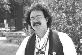 100 Memorable Epitaphs and Headstone Quotes - Legacy.com