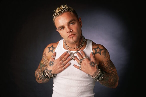 Shifty Shellshock obituary: Crazy Town lead singer dies at 49 – Legacy.com